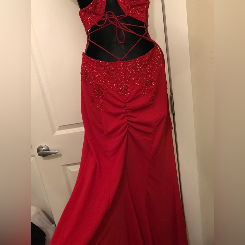 Niki Livas Red Lace Sequin & Beaded Gown Prom Formal - Gem